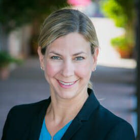 Jennifer Liakos - Personal Injury Law - Lawyers of Distinction